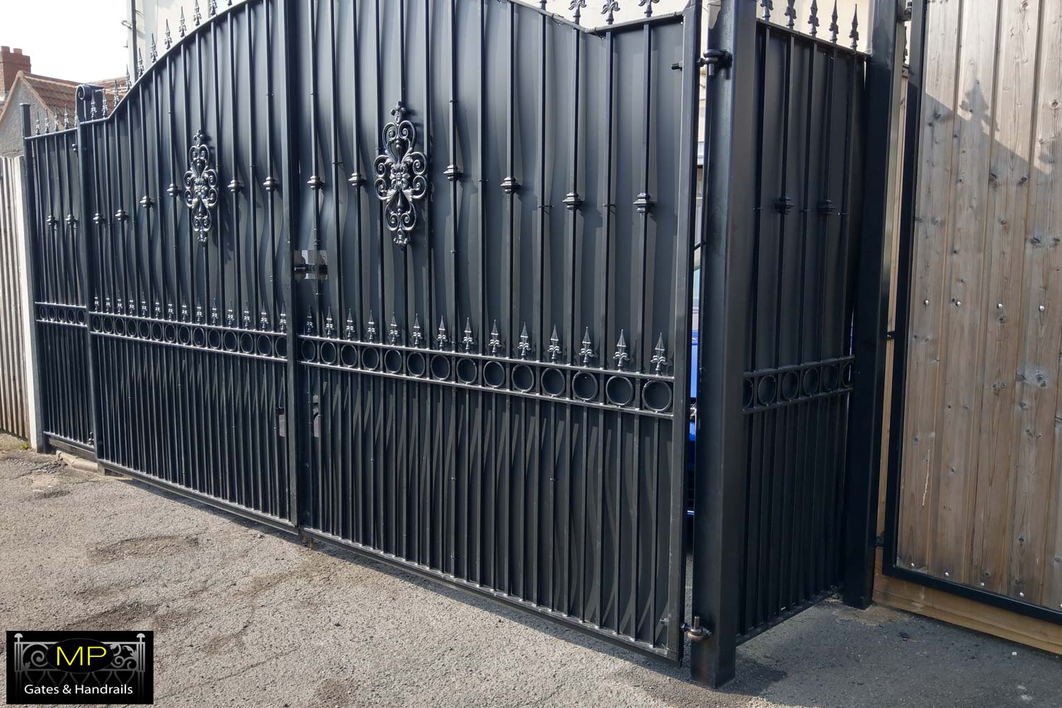 Custom Made Gates West Midlands, Metal Gates West Midlands, Bespoke ...