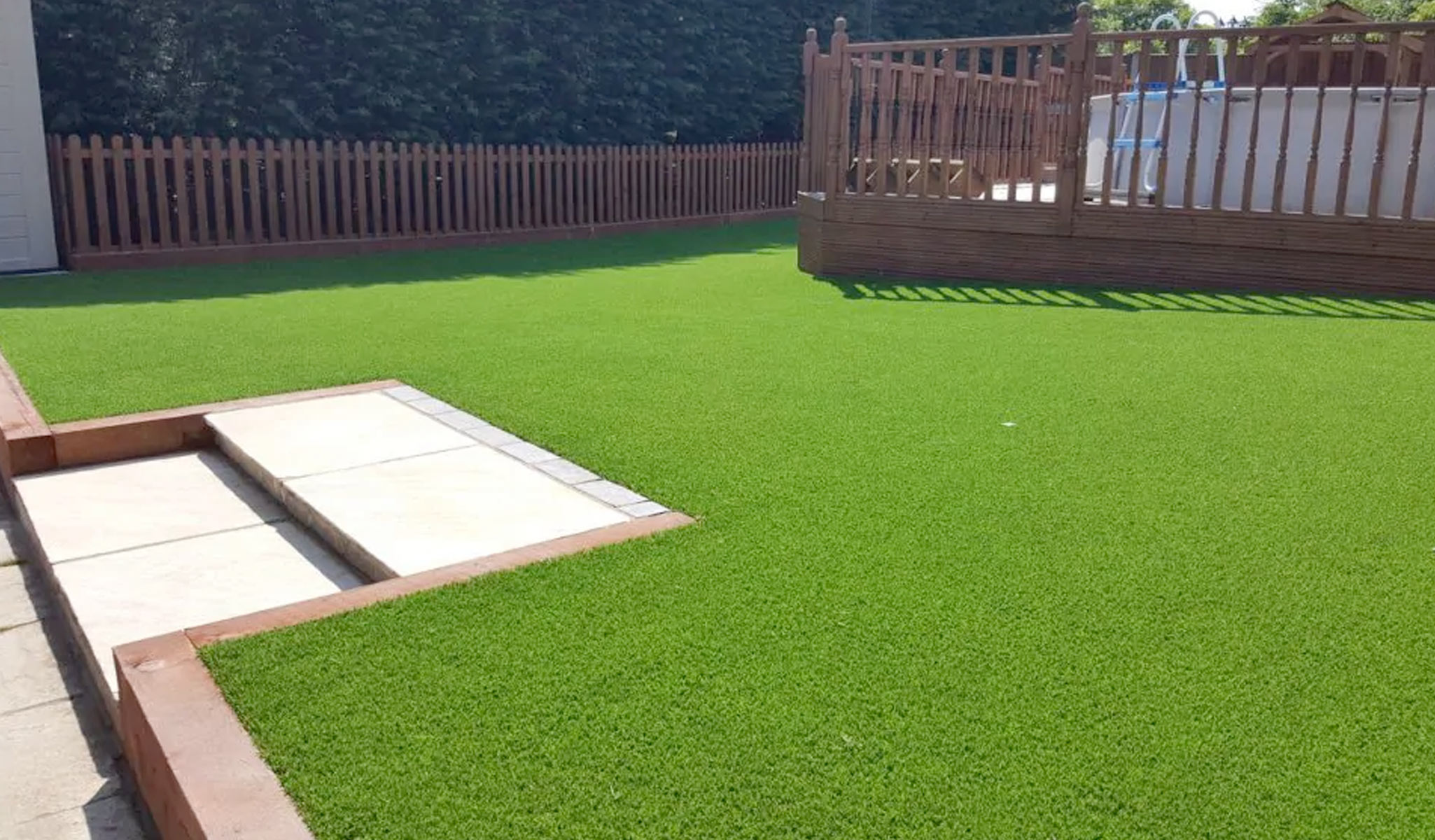 Artificial Lawns - Astro Turf Mantenance FREE Garden with our Artficial ...